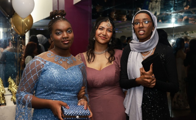 De Salis Studio College - Year 11 Prom!
